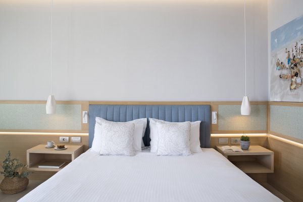 Deluxe Room Lateral Sea View | Accommodation in Chalkidiki, Greece